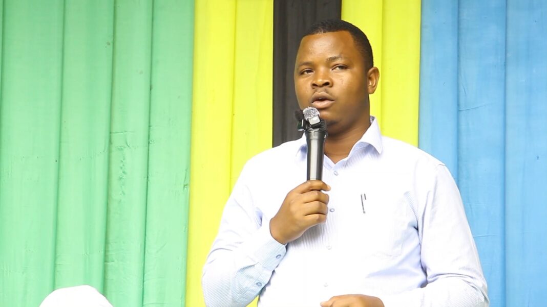 MSAADA WA VIFAA VYA SHULE WAWAGUSA WANAFUNZI KALANGALALA - Jambo TV Online